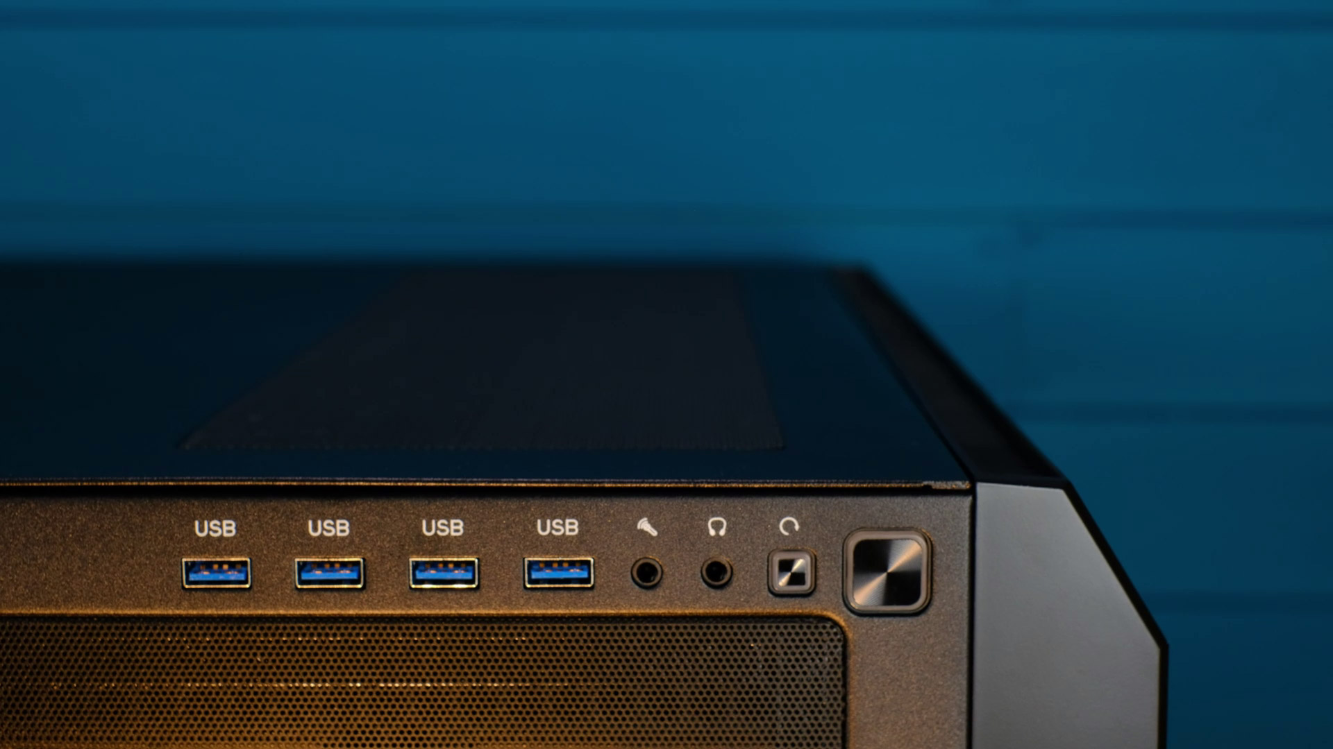 Insane Full Tower RGB PC Case - Anidees AI CRYSTAL XL PRO • Epic Game ...