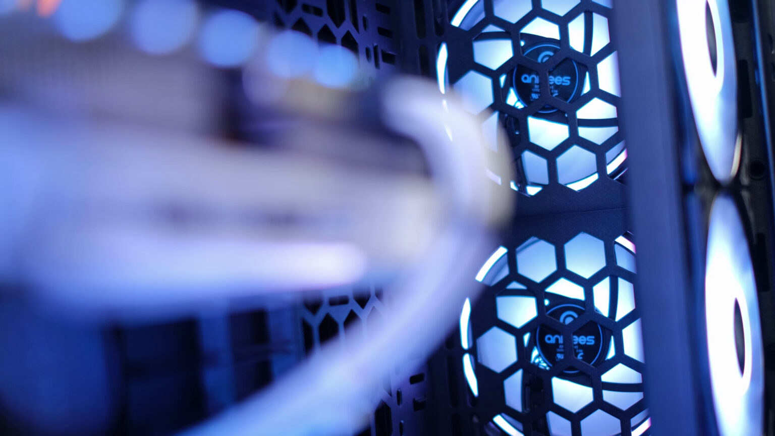 Insane Full Tower RGB PC Case - Anidees AI CRYSTAL XL PRO • Epic Game ...