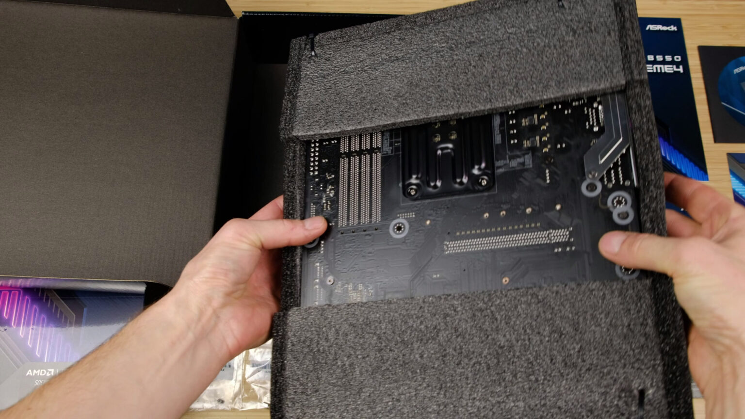 Great B550 Motherboard - ASRock B550 EXTREME4 Overview • Epic Game Tech - PC Builds, Hardware ...