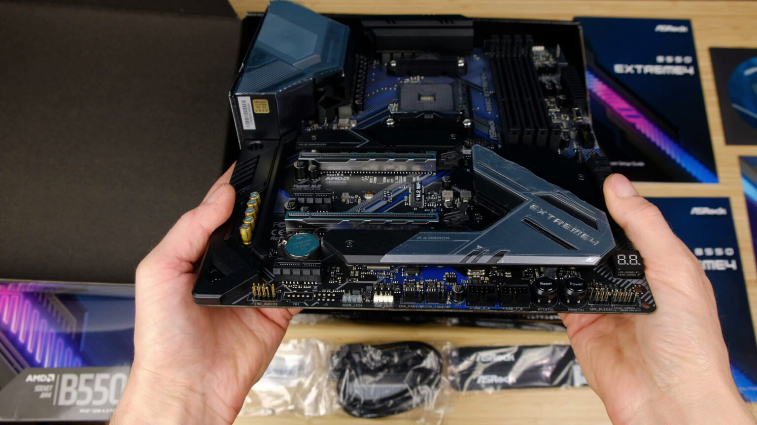 Great B550 Motherboard - ASRock B550 EXTREME4 Overview • Epic Game Tech - PC Builds, Hardware ...